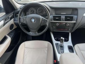 White BMW X3 2010 in Panevezys, with an engine capacity of 2.00 L and mileage of 284 thousand km for 7800 €, photo 16 on AUTOMOTO.COM.LV