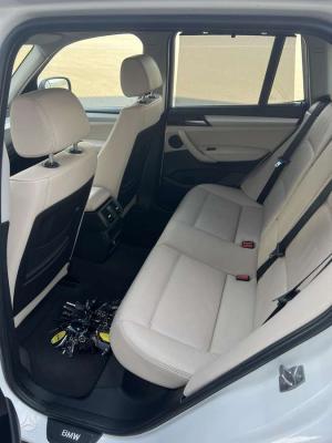 White BMW X3 2010 in Panevezys, with an engine capacity of 2.00 L and mileage of 284 thousand km for 7800 €, photo 17 on AUTOMOTO.COM.LV