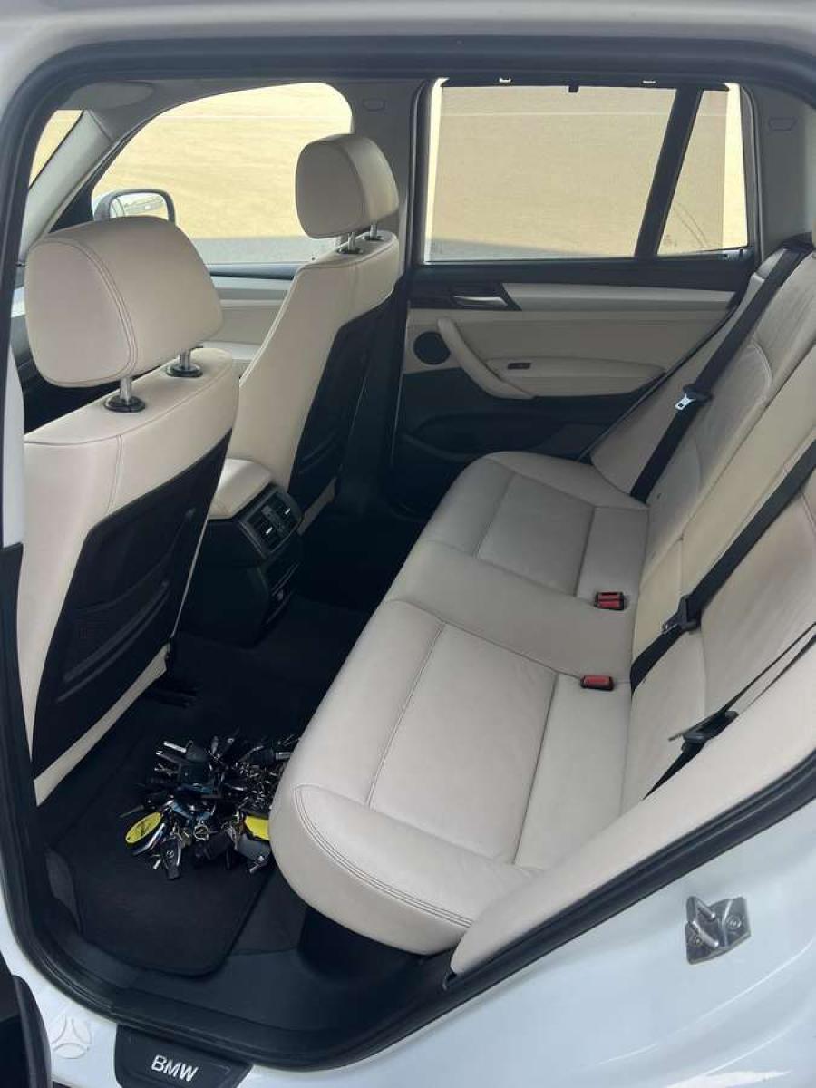 White BMW X3 2010 in Panevezys, with an engine capacity of 2.00 L and mileage of 284 thousand km for 7800 €, photo 17 on AUTOMOTO.COM.LV