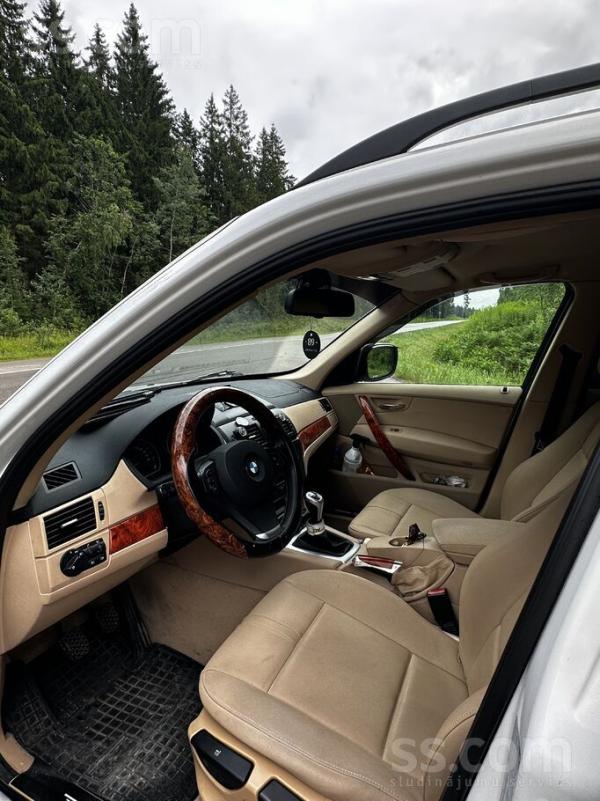 White BMW X3 2010 in Riga, with an engine capacity of 2.00 L and mileage of 173 thousand km for 6500 €, photo 9 on AUTOMOTO.COM.LV