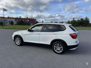 White BMW X3 2010 in Telschi, with an engine capacity of 2.00 L and mileage of 240 thousand km for 8999 €, photo 4 on AUTOMOTO.COM.LV