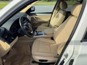 White BMW X3 2010 in Telschi, with an engine capacity of 2.00 L and mileage of 240 thousand km for 8999 €, photo 18 on AUTOMOTO.COM.LV