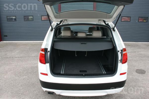 BMW X3 2010 Jelgava vietnē Balts BMW X3 2010 Jelgava, ar dzinēja tilpumu 2.00 L un nobraukumu 222 tūkst. km par 7990 €, foto 7 vietnē AUTOMOTO.COM.LV
