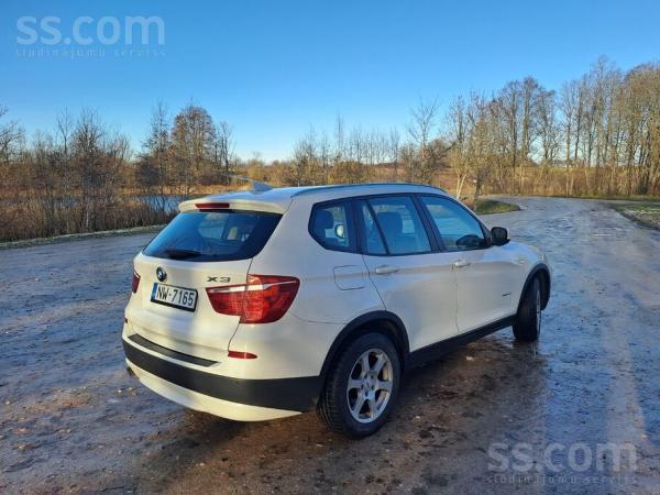 Balts BMW X3 2011 Liepāja, ar dzinēja tilpumu 2.00 L un nobraukumu 239 tūkst. km par 8800 €, foto 2 vietnē AUTOMOTO.COM.LV