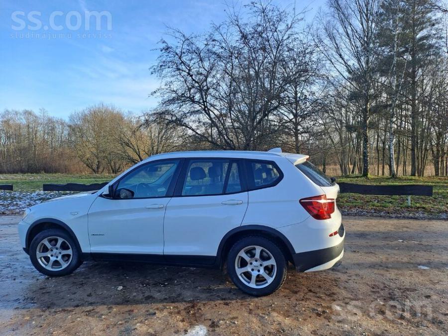 Balts BMW X3 2011 Liepāja, ar dzinēja tilpumu 2.00 L un nobraukumu 239 tūkst. km par 8800 €, foto 5 vietnē AUTOMOTO.COM.LV