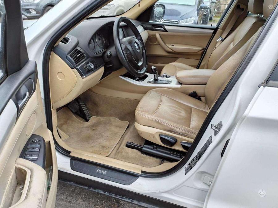 White BMW X3 2011 in Panevezys, with an engine capacity of 2.00 L and mileage of 393 thousand km for 4500 €, photo 19 on AUTOMOTO.COM.LV