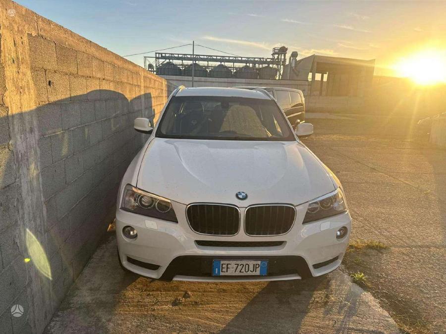 White BMW X3 2011 in Panevezys, with an engine capacity of 2.00 L and mileage of 393 thousand km for 4500 €, photo 36 on AUTOMOTO.COM.LV
