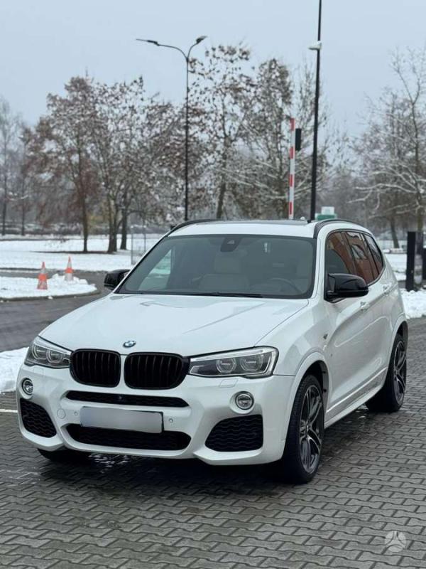 White BMW X3 2011 in Panevezys, with an engine capacity of 2.99 L and mileage of 216 thousand km for 10900 €, photo 1 on AUTOMOTO.COM.LV