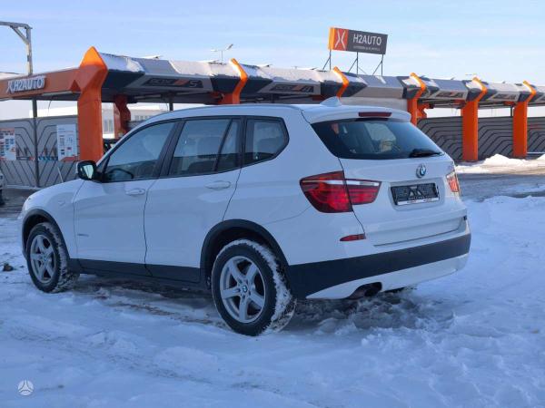 Белый БМВ Х3 2011 в Мариямполе, объемом двигателя 2.00 л и пробегом 205 тыс. км за 8500 €, фото 5 на AUTOMOTO.COM.LV