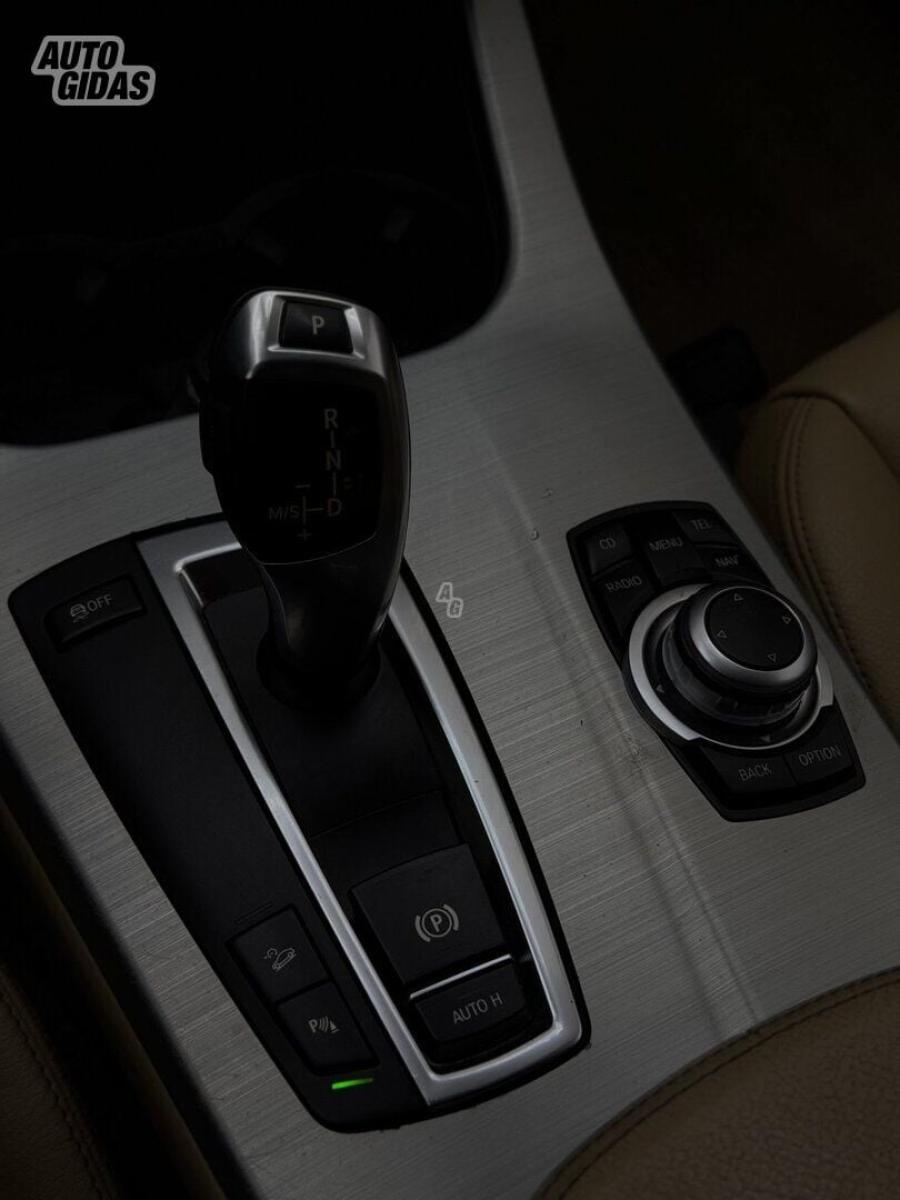 Balts BMW X3 2011 Avižieniai, ar dzinēja tilpumu 3.00 L un nobraukumu 248 tūkst. km par 10290 €, foto 21 vietnē AUTOMOTO.COM.LV
