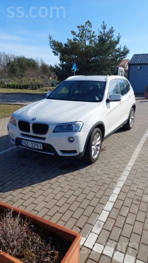 White BMW X3 2011 in Riga, with an engine capacity of 2.00 L and mileage of 301 thousand km for 6999 €, photo 4 on AUTOMOTO.COM.LV
