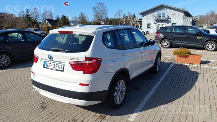 White BMW X3 2011 in Riga, with an engine capacity of 2.00 L and mileage of 301 thousand km for 6999 €, photo 6 on AUTOMOTO.COM.LV