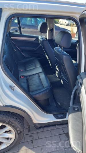 White BMW X3 2011 in Riga, with an engine capacity of 2.00 L and mileage of 301 thousand km for 6999 €, photo 9 on AUTOMOTO.COM.LV
