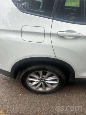 White BMW X3 2011 in Riga, with an engine capacity of 2.00 L and mileage of 301 thousand km for 6999 €, photo 12 on AUTOMOTO.COM.LV