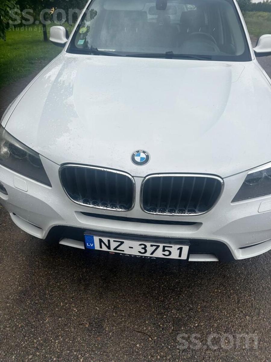 White BMW X3 2011 in Riga, with an engine capacity of 2.00 L and mileage of 301 thousand km for 6999 €, photo 16 on AUTOMOTO.COM.LV