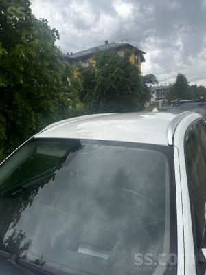 White BMW X3 2011 in Riga, with an engine capacity of 2.00 L and mileage of 301 thousand km for 6999 €, photo 17 on AUTOMOTO.COM.LV