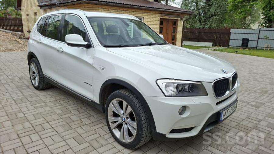 Balts BMW X3 2011 Rēzekne, ar dzinēja tilpumu 2.00 L un nobraukumu 236 tūkst. km par 9900 €, foto 1 vietnē AUTOMOTO.COM.LV