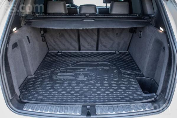 White BMW X3 2011 in Riga, with an engine capacity of 3.00 L and mileage of 0 thousand km for 12950 €, photo 9 on AUTOMOTO.COM.LV