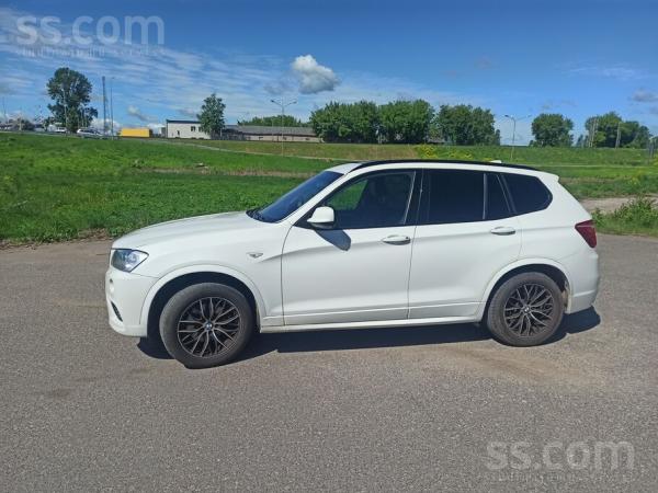 Balts BMW X3 2011 Daugavpils, ar dzinēja tilpumu 3.00 L un nobraukumu 350 tūkst. km par 10700 €, foto 1 vietnē AUTOMOTO.COM.LV