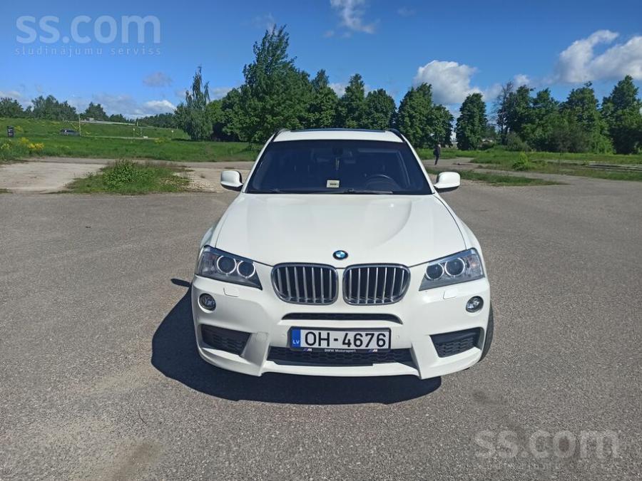 Balts BMW X3 2011 Daugavpils, ar dzinēja tilpumu 3.00 L un nobraukumu 350 tūkst. km par 10700 €, foto 4 vietnē AUTOMOTO.COM.LV