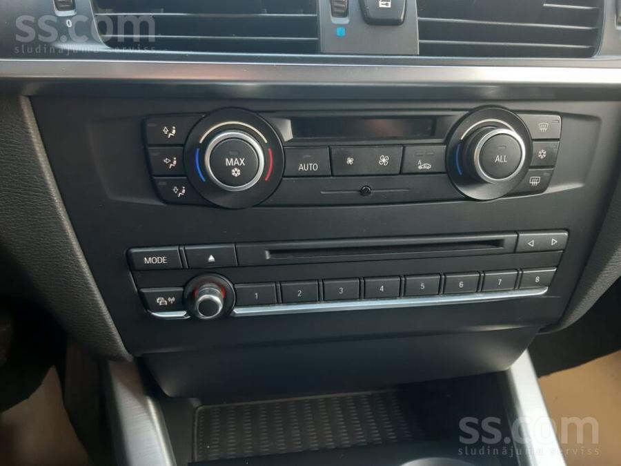 Balts BMW X3 2011 Daugavpils, ar dzinēja tilpumu 2.00 L un nobraukumu 0 tūkst. km par 10350 €, foto 21 vietnē AUTOMOTO.COM.LV
