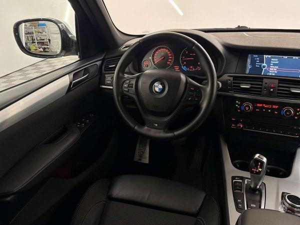 White BMW X3 2011 in Marijampole, with an engine capacity of 3.00 L and mileage of 302 thousand km for 10950 €, photo 8 on AUTOMOTO.COM.LV