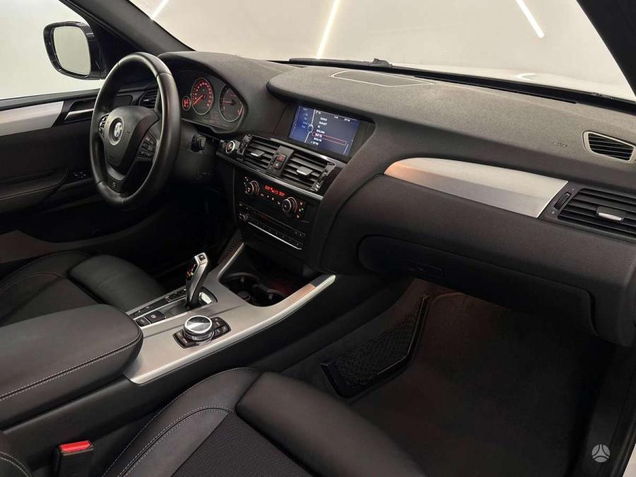 Balts BMW X3 2011 Marijampole, ar dzinēja tilpumu 3.00 L un nobraukumu 302 tūkst. km par 10950 €, foto 13 vietnē AUTOMOTO.COM.LV