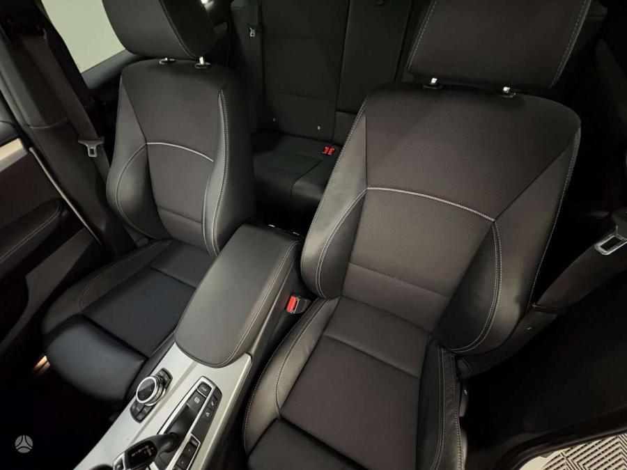 Balts BMW X3 2011 Marijampole, ar dzinēja tilpumu 3.00 L un nobraukumu 302 tūkst. km par 10950 €, foto 18 vietnē AUTOMOTO.COM.LV