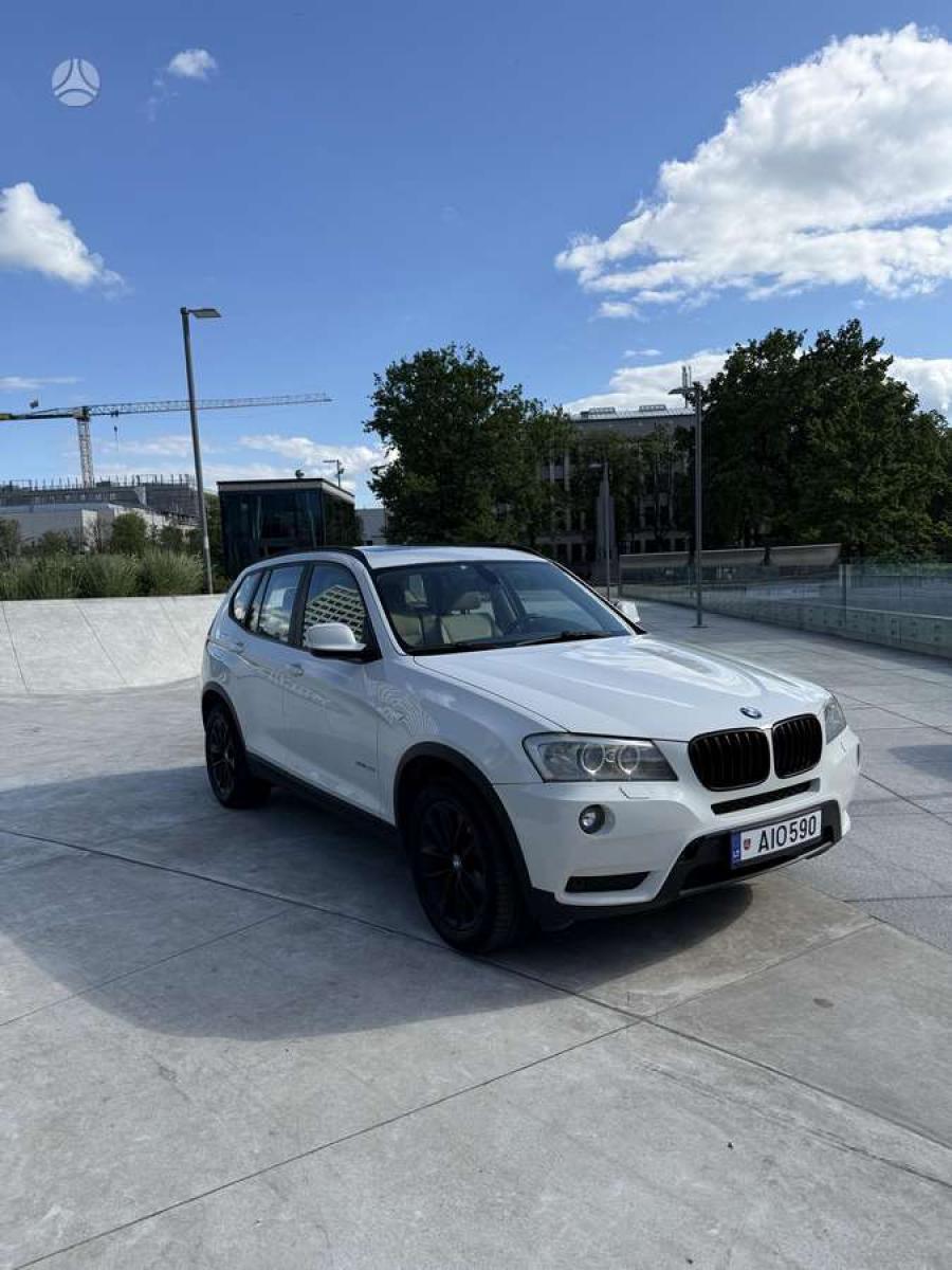 White BMW X3 2011 in Kaunas, with an engine capacity of 2.00 L and mileage of 314 thousand km for 8500 €, photo 4 on AUTOMOTO.COM.LV