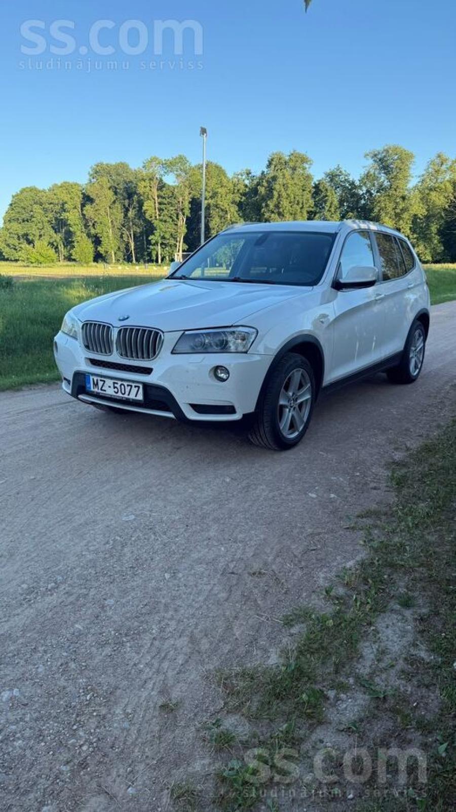 White BMW X3 2011 in Liepaja, with an engine capacity of 3.00 L and mileage of 412 thousand km for 10500 €, photo 3 on AUTOMOTO.COM.LV