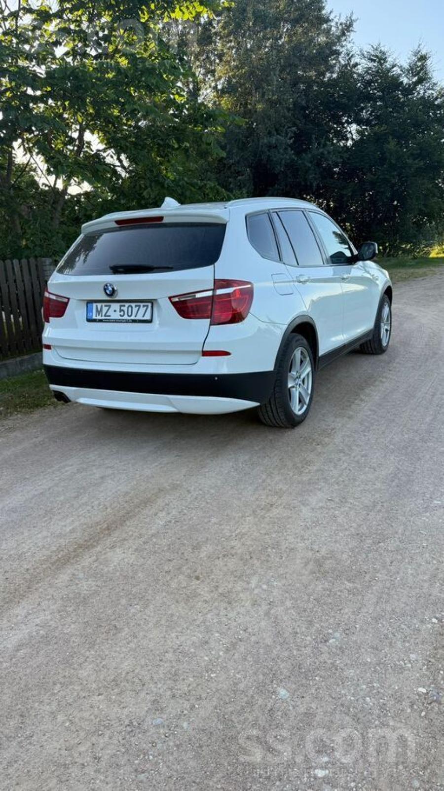 White BMW X3 2011 in Liepaja, with an engine capacity of 3.00 L and mileage of 412 thousand km for 10500 €, photo 4 on AUTOMOTO.COM.LV