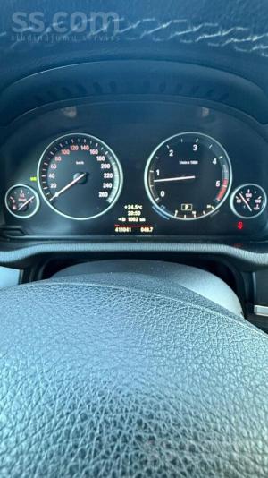 White BMW X3 2011 in Liepaja, with an engine capacity of 3.00 L and mileage of 412 thousand km for 10500 €, photo 13 on AUTOMOTO.COM.LV