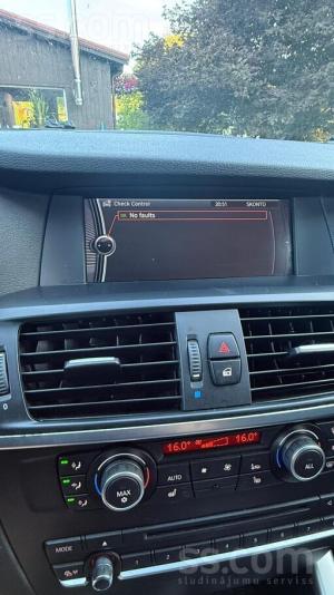 White BMW X3 2011 in Liepaja, with an engine capacity of 3.00 L and mileage of 412 thousand km for 10500 €, photo 14 on AUTOMOTO.COM.LV