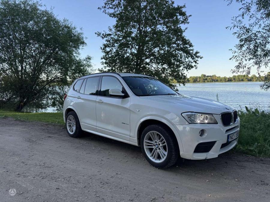 Balts BMW X3 2011 Rīga, ar dzinēja tilpumu 2.00 L un nobraukumu 285 tūkst. km par 9990 €, foto 4 vietnē AUTOMOTO.COM.LV