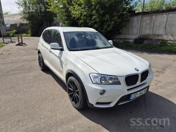 Balts BMW X3 2011 Rīga, ar dzinēja tilpumu 2.00 L un nobraukumu 202 tūkst. km par 10490 €, foto 2 vietnē AUTOMOTO.COM.LV