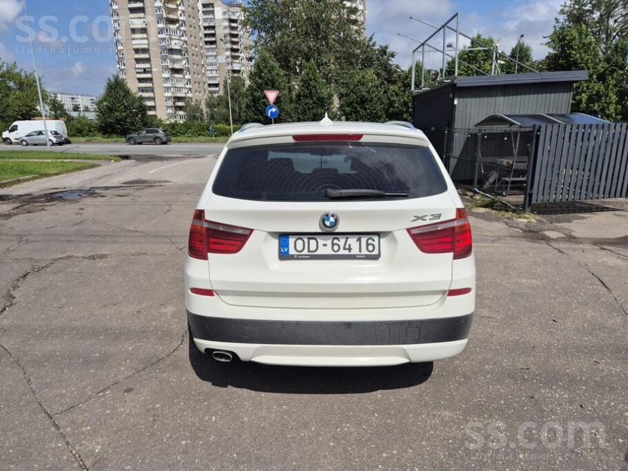 White BMW X3 2011 in Riga, with an engine capacity of 2.00 L and mileage of 202 thousand km for 10490 €, photo 8 on AUTOMOTO.COM.LV