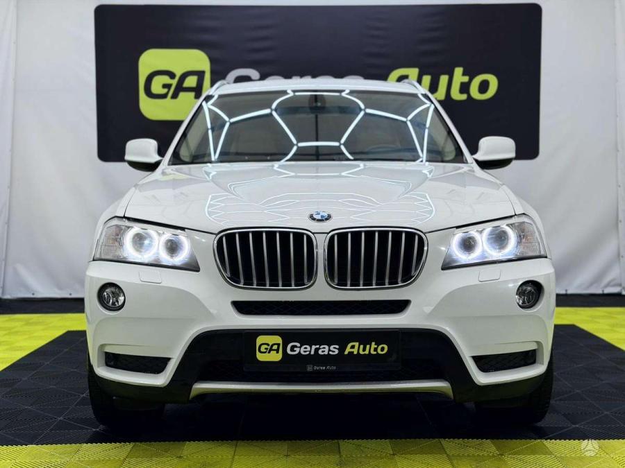 White BMW X3 2011 in Vilnius, with an engine capacity of 2.99 L and mileage of 248 thousand km for 8999 €, photo 3 on AUTOMOTO.COM.LV