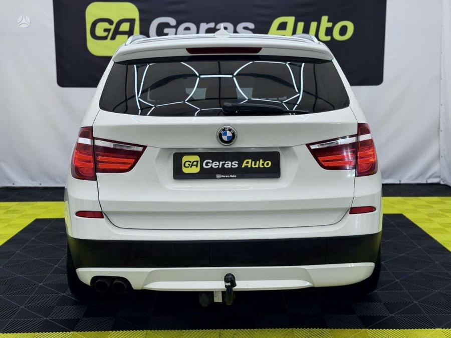White BMW X3 2011 in Vilnius, with an engine capacity of 2.99 L and mileage of 248 thousand km for 8999 €, photo 6 on AUTOMOTO.COM.LV