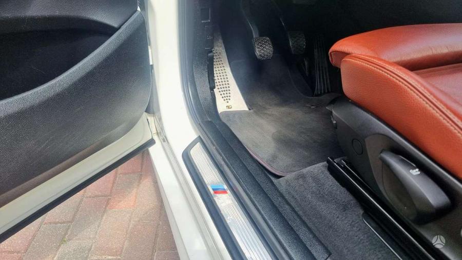 Balts BMW X3 2011 Jonava, ar dzinēja tilpumu 2.00 L un nobraukumu 226 tūkst. km par 8600 €, foto 30 vietnē AUTOMOTO.COM.LV