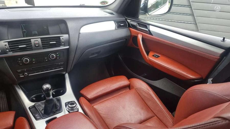 Balts BMW X3 2011 Jonava, ar dzinēja tilpumu 2.00 L un nobraukumu 226 tūkst. km par 8600 €, foto 34 vietnē AUTOMOTO.COM.LV
