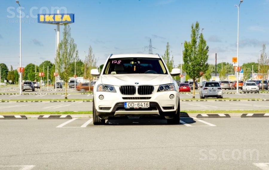 White BMW X3 2011 in Riga, with an engine capacity of 2.00 L and mileage of 202 thousand km for 10490 €, photo 4 on AUTOMOTO.COM.LV
