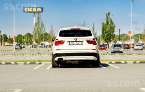White BMW X3 2011 in Riga, with an engine capacity of 2.00 L and mileage of 202 thousand km for 10490 €, photo 8 on AUTOMOTO.COM.LV