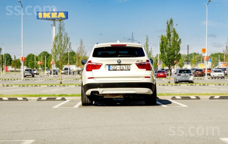 White BMW X3 2011 in Riga, with an engine capacity of 2.00 L and mileage of 202 thousand km for 10490 €, photo 8 on AUTOMOTO.COM.LV