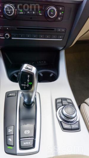 White BMW X3 2011 in Riga, with an engine capacity of 2.00 L and mileage of 202 thousand km for 10490 €, photo 16 on AUTOMOTO.COM.LV