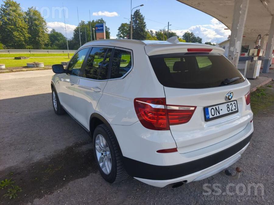Balts BMW X3 2011 Ogre, ar dzinēja tilpumu 2.00 L un nobraukumu 335 tūkst. km par 7100 €, foto 5 vietnē AUTOMOTO.COM.LV