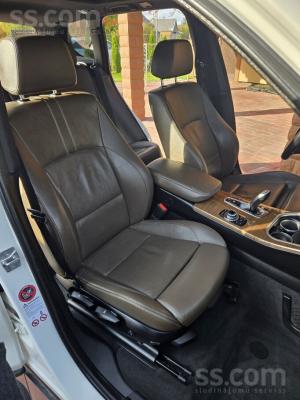 Balts BMW X3 2011 Dobele, ar dzinēja tilpumu 2.00 L un nobraukumu 280 tūkst. km par 9700 €, foto 5 vietnē AUTOMOTO.COM.LV