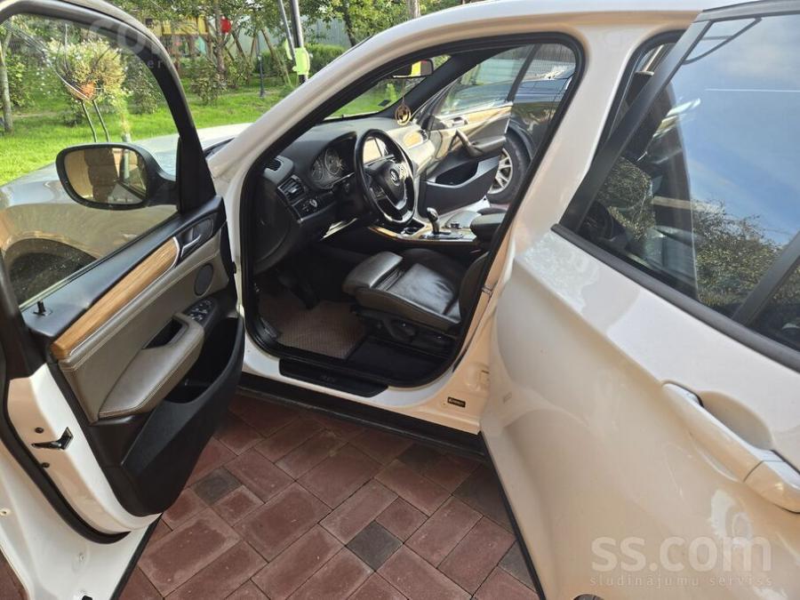 Balts BMW X3 2011 Dobele, ar dzinēja tilpumu 2.00 L un nobraukumu 280 tūkst. km par 9700 €, foto 10 vietnē AUTOMOTO.COM.LV