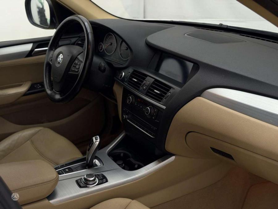Balts BMW X3 2011 Viļņa, ar dzinēja tilpumu 2.99 L un nobraukumu 248 tūkst. km par 8990 €, foto 16 vietnē AUTOMOTO.COM.LV