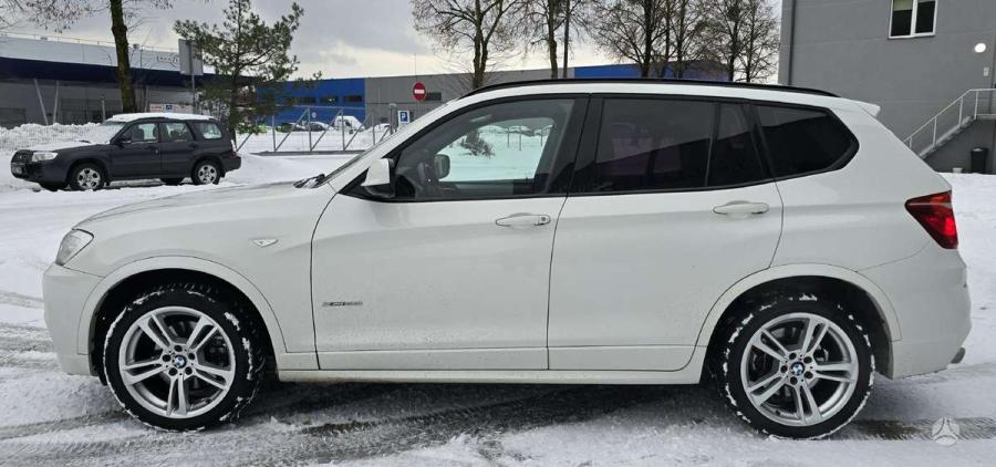 White BMW X3 2012 in Kaunas, with an engine capacity of 2.00 L and mileage of 273 thousand km for 9690 €, photo 4 on AUTOMOTO.COM.LV
