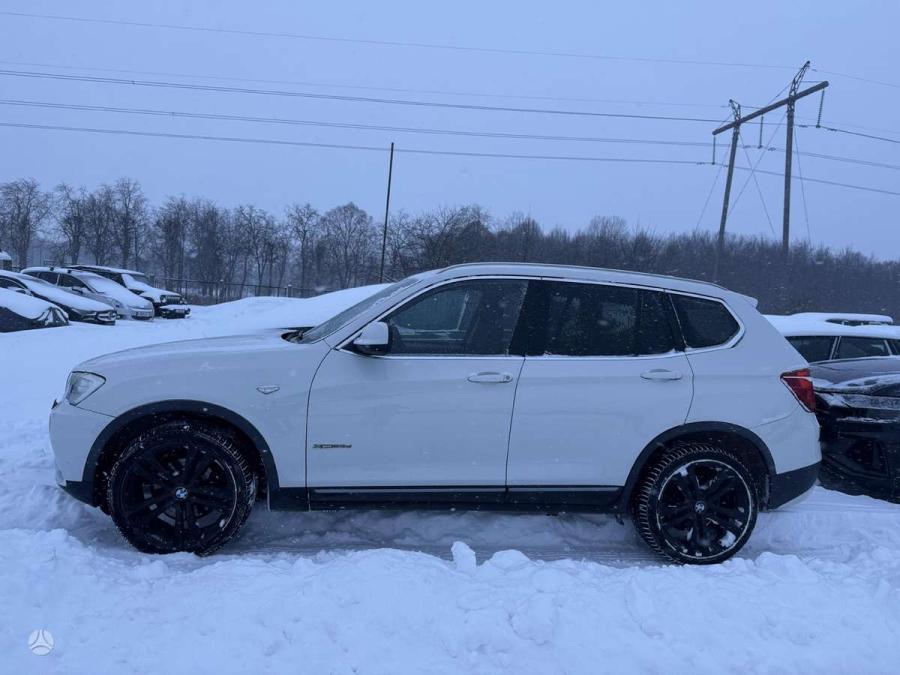 Balts BMW X3 2012 Šauļi, ar dzinēja tilpumu 2.00 L un nobraukumu 208 tūkst. km par 7200 €, foto 4 vietnē AUTOMOTO.COM.LV
